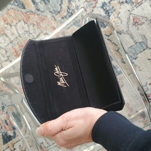 Maui Jim | Accessories | Maui Jim Black Su Glasses Glasses Case | Poshmark